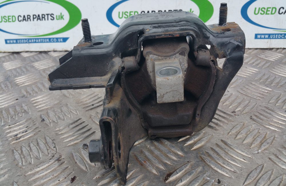 Audi A1 gearbox mount 1.6 TDI 6R0199555 | Used Car Parts UK