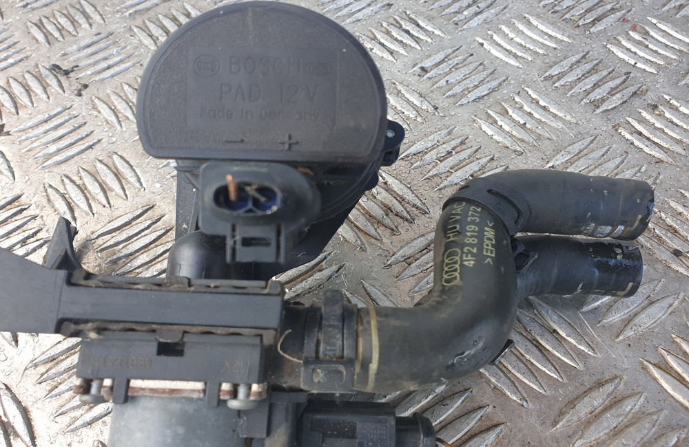 Audi A6 3.0 TDI water circulation pump 0392023007 | Used Car Parts UK