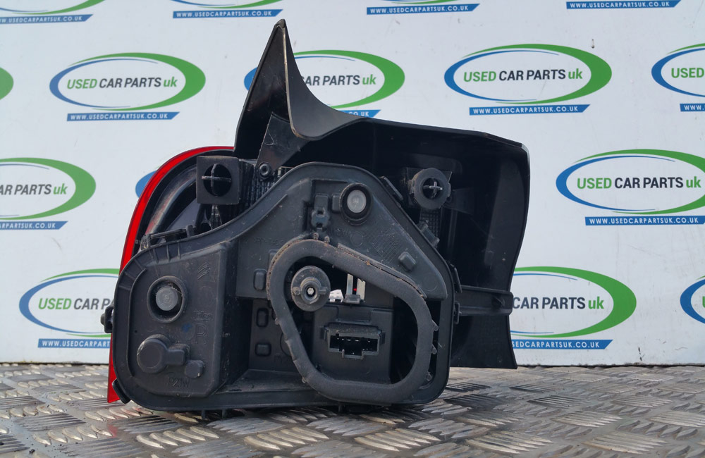 Citroen C4 Cactus rear tail light drivers | Used Car Parts UK