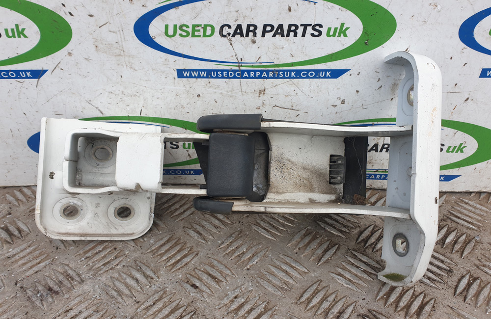 Citroen Dispatch MK2 door hinge rear right top | Used Car Parts UK