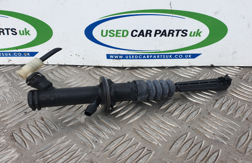 Dacia Logan 898CC clutch master cylinder | Used Car Parts UK