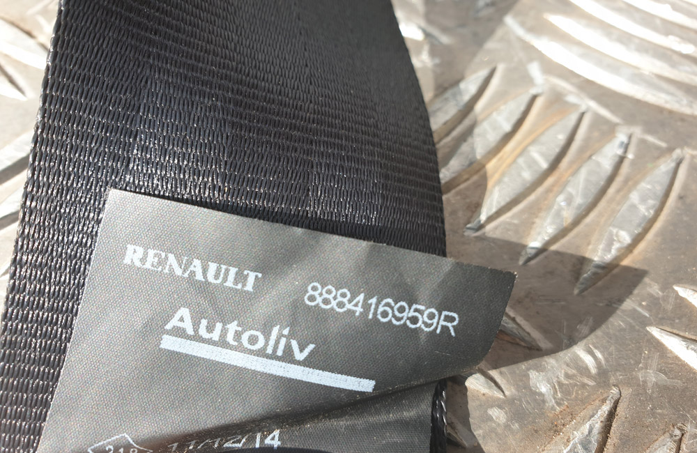Dacia Logan MCV seat belt drivers rear | Used Car Parts UK