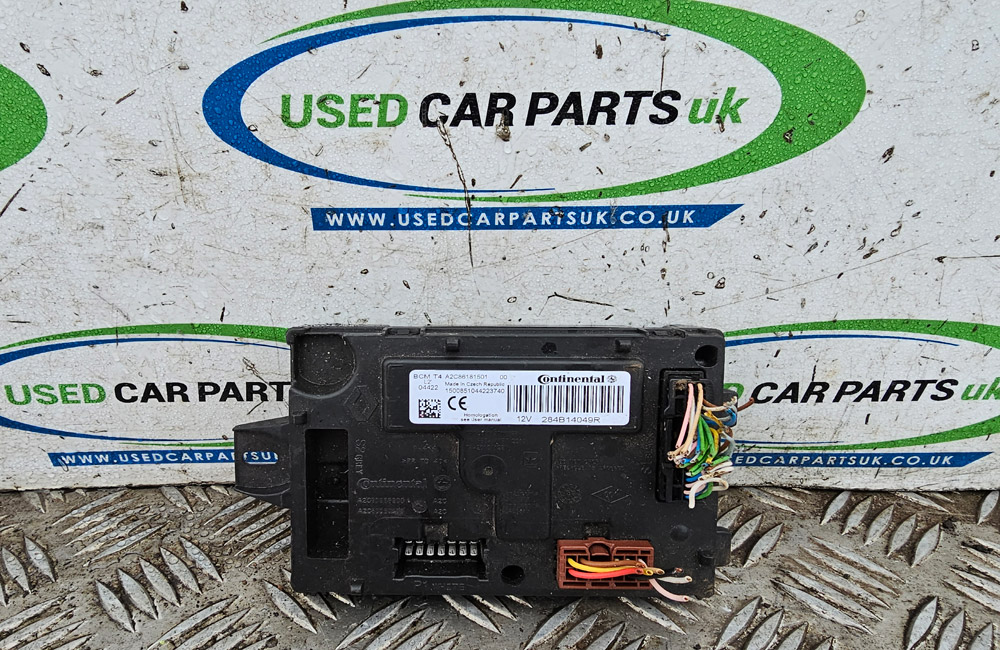 Dacia Sandero MK2 Body Control Module 284B14049R | Used Car Parts UK