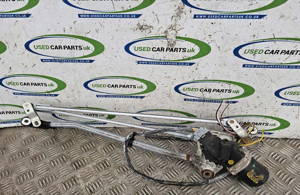 Dacia Sandero Stepway Front Wiper Motor Linkage | Used Car Parts UK