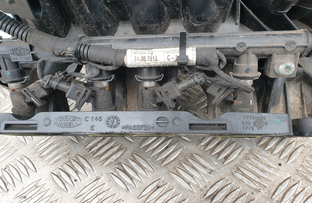 Fiat 500 inlet intake manifold 55250529 | Used Car Parts UK