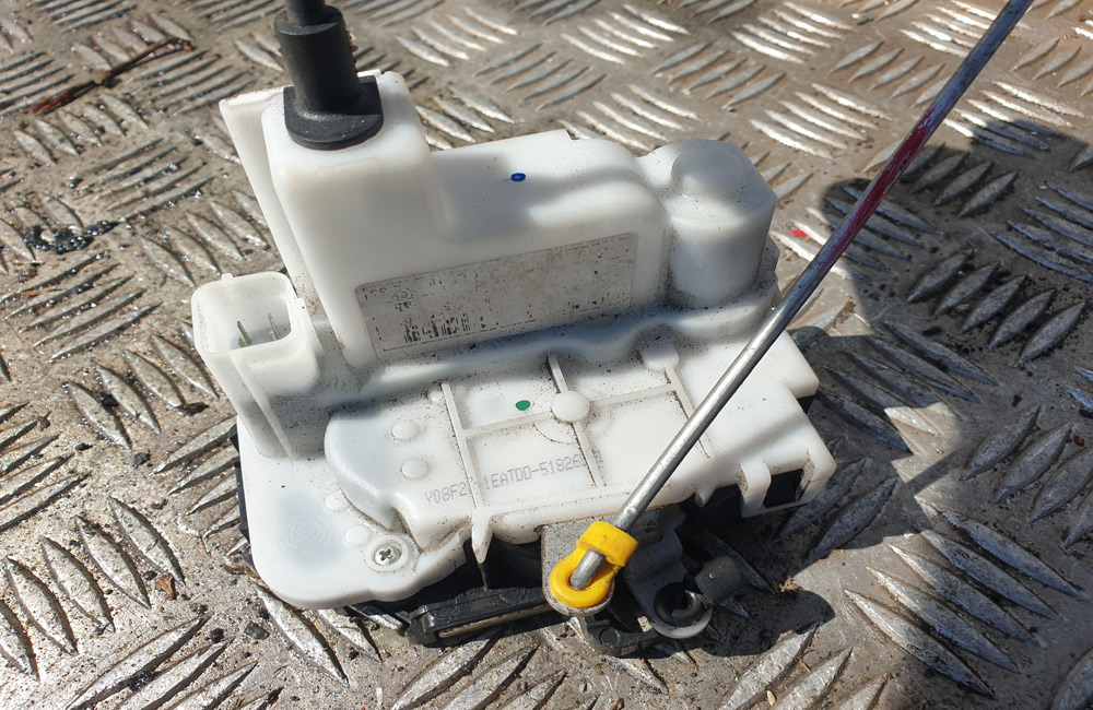 Fiat Panda MK2 door lock motor catch front | Used Car Parts UK