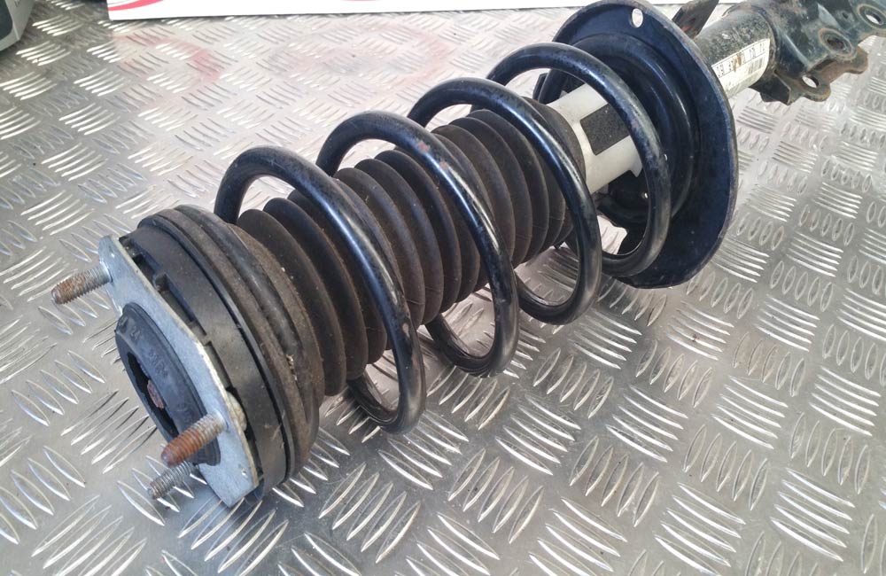 Ford Fiesta MK7 1.6 shock absorber leg passengers | Used Car Parts UK