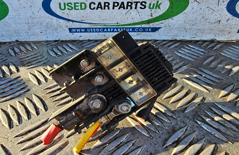 Ford Fiesta MK7 1.2 Battery Terminal Fuses | Used Car Parts UK