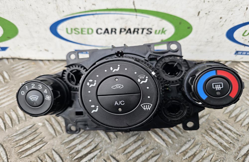 Ford Fiesta MK7 Heater Control Panel 8A61-19980-BE | Used Car Parts UK
