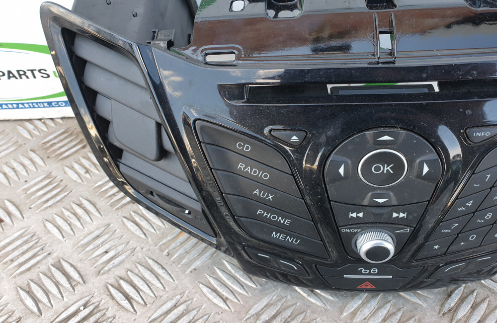 Ford Fiesta MK7 Stereo fascia C1BT18K811PA | Used Car Parts UK