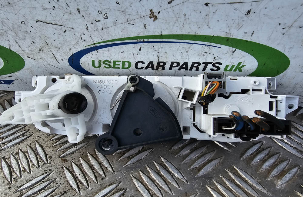 Ford Focus MK2 Heater Panel 7M5T-19980-AB | Used Car Parts UK