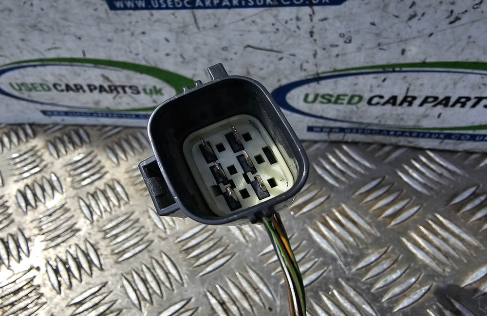 Ford Focus MK3 Rear Right Brake Light Plug Wiring | Used Car Parts UK