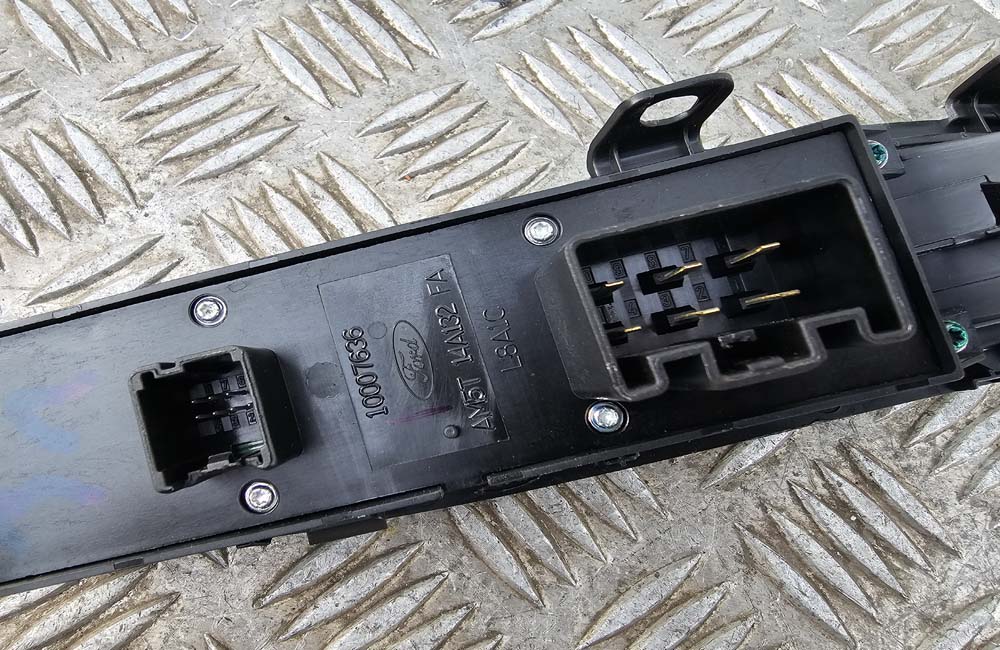 Ford Focus MK3 Window Switch Drivers AM5T14A132FA | Used Car Parts UK