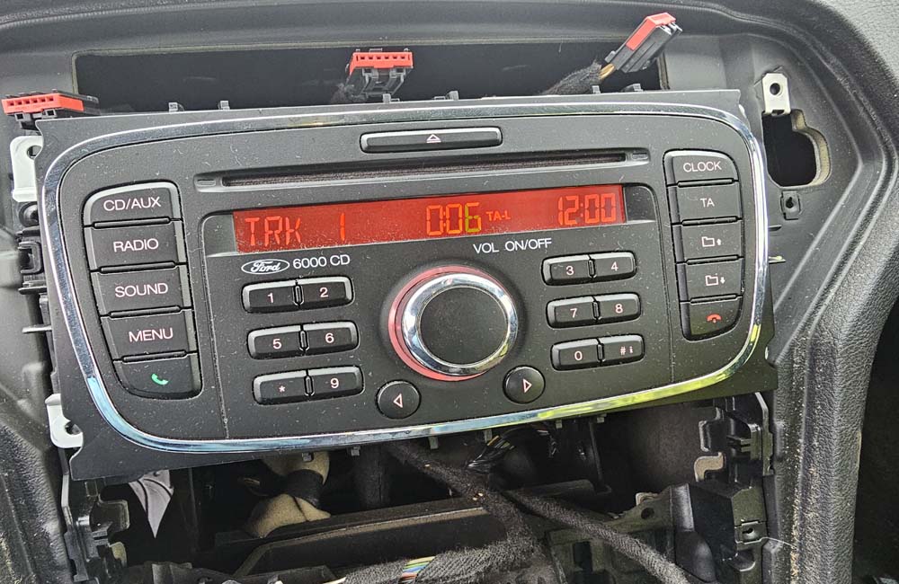 Ford Mondeo MK4 CD Player BS7T-18C815-AH | Used Car Parts UK