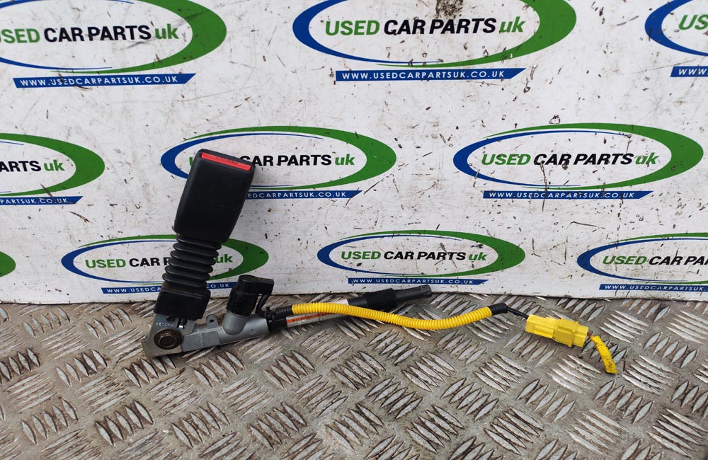 Honda CRV MK2 Seat Belt Buckle Tensioner Front Left | Used Car Parts UK