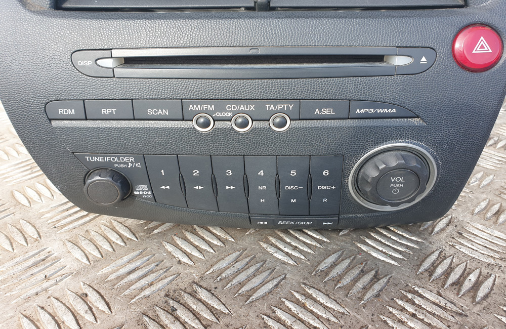 Honda Civic MK8 CD Player Head Unit Radio | Used Car Parts UK