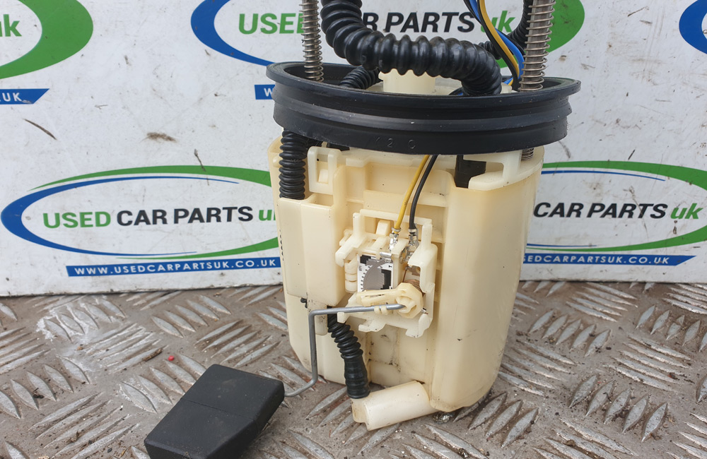 Honda Jazz 1.3 petrol fuel pump 17708-SAA-003 | Used Car Parts UK