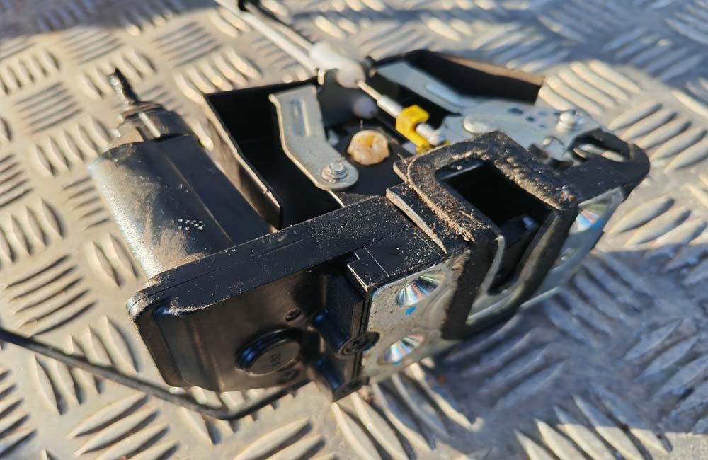 Hyundai I10 MK1 Door Lock Motor Catch Front Left | Used Car Parts UK