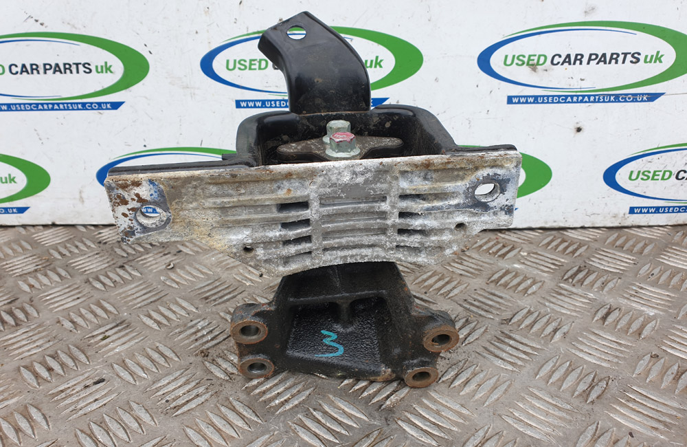 Hyundai I10 gearbox mount 21830-B4010 | Used Car Parts UK