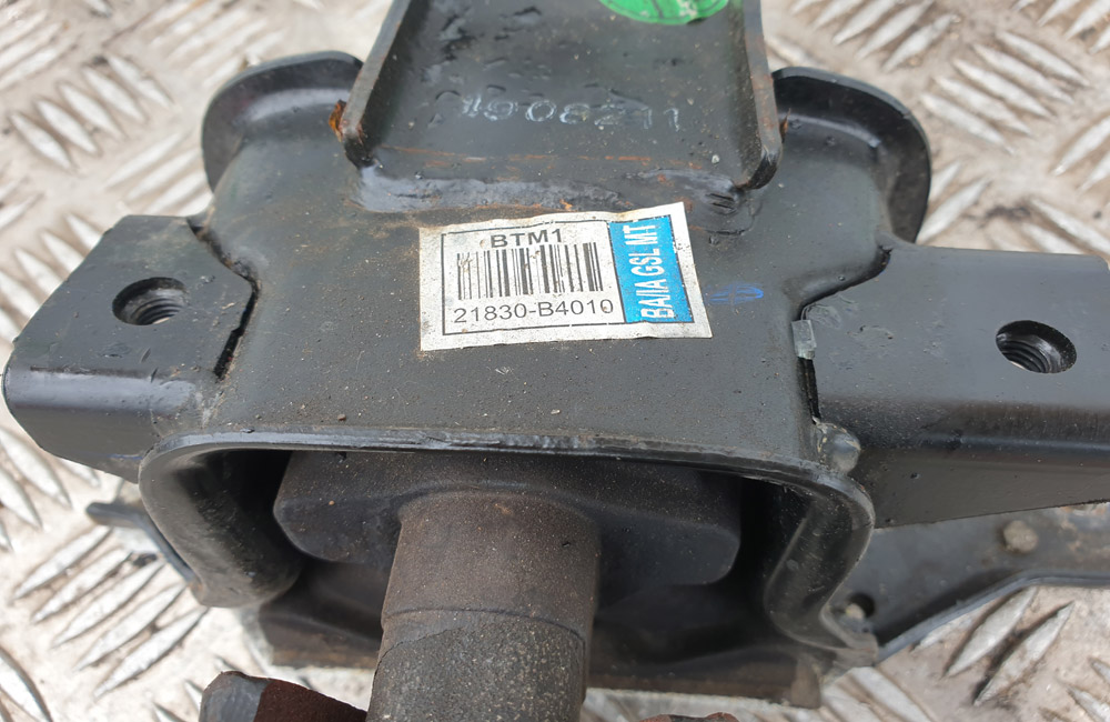 Hyundai I10 gearbox mount 21830-B4010 | Used Car Parts UK