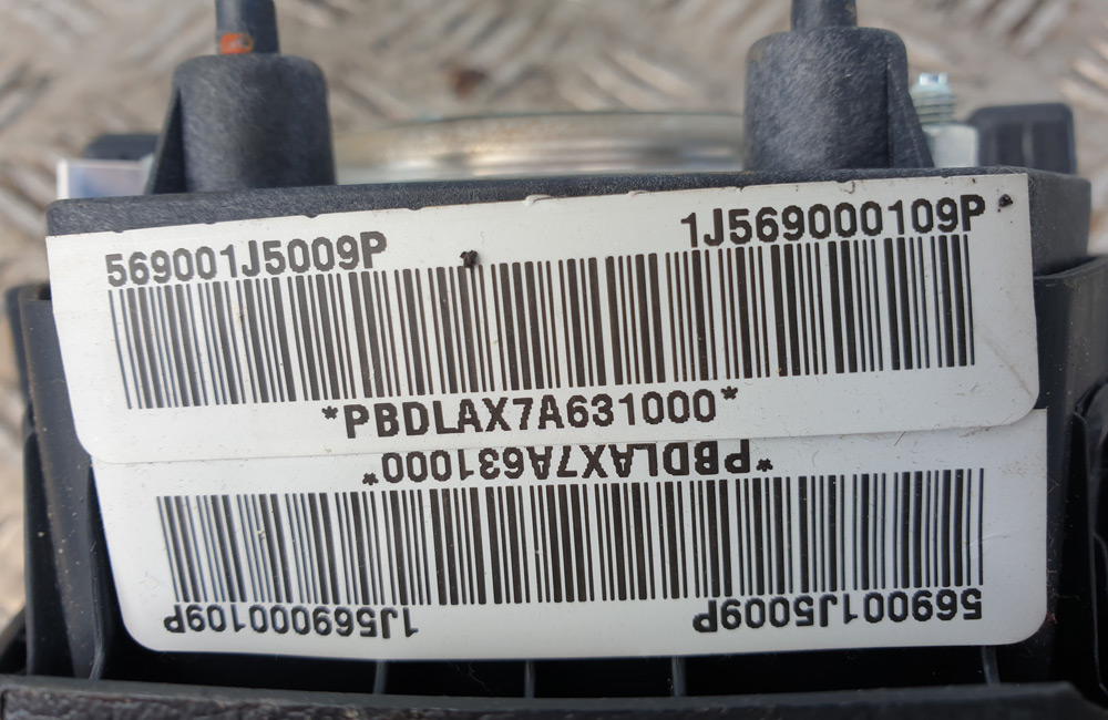 Hyundai I20 MK1 steering wheel airbag drivers | Used Car Parts UK