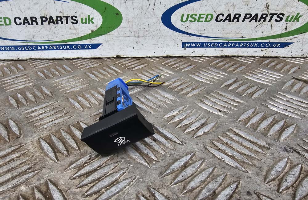 Hyundai Santa FE MK2 Front Heated Windscreen Switch | Used Car Parts UK