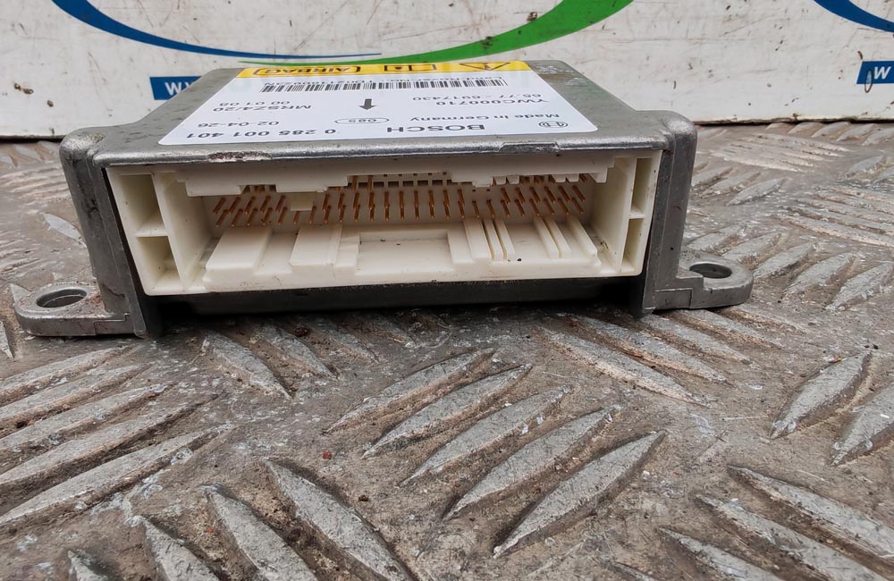 Land Rover L322 Airbag Module YWC000710 | Used Car Parts UK