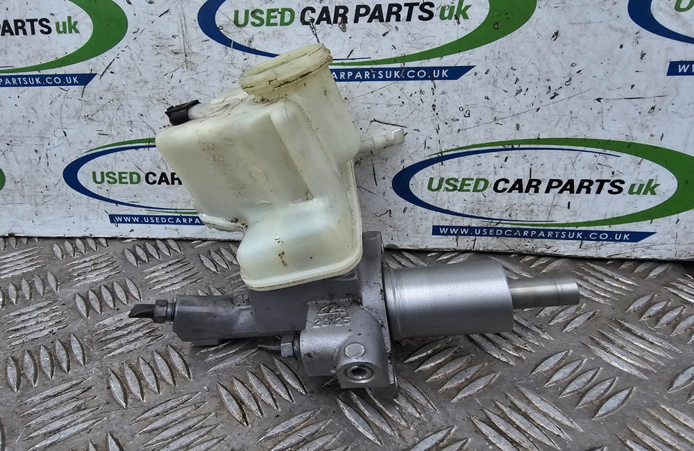 Mercedes C Class W204 Brake Master Cylinder | Used Car Parts UK