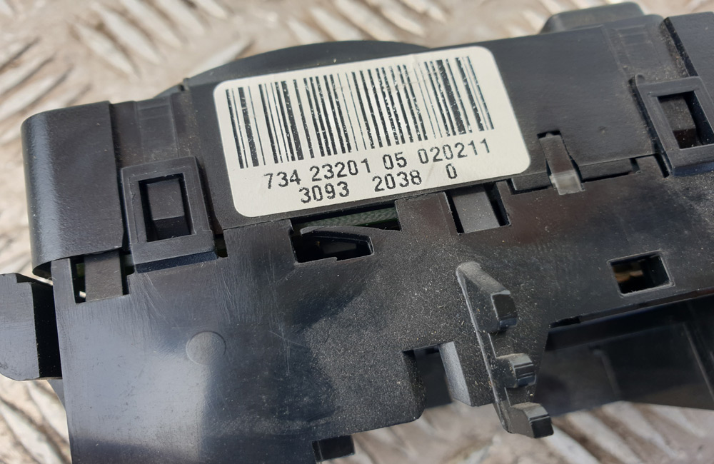 Mercedes Vito W638 heater climate control | Used Car Parts UK
