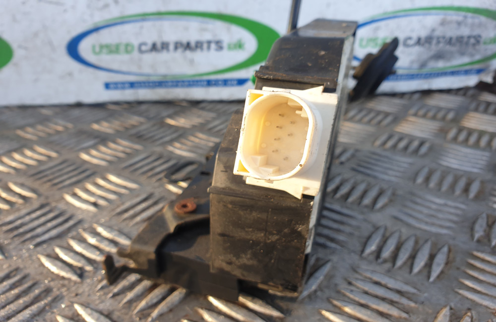 Mini Cooper R56 drivers right door lock motor catch | Used Car Parts UK