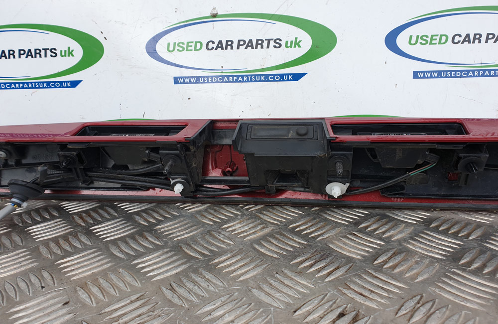 Nissan Juke 2014-2019 tailgate boot handle switch | Used Car Parts UK