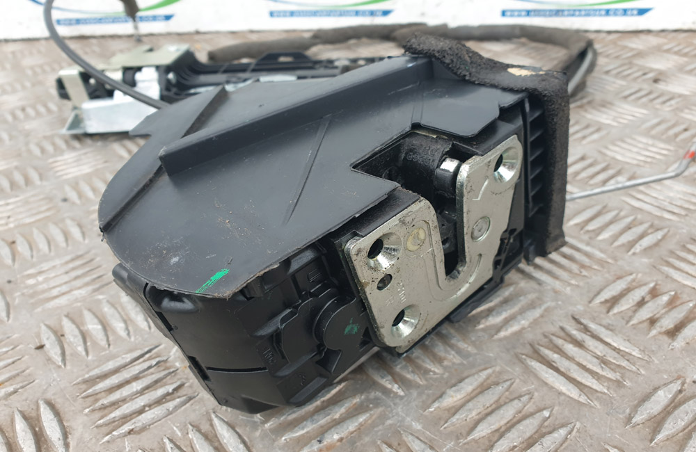 Nissan Juke F15 door lock motor catch front right | Used Car Parts UK