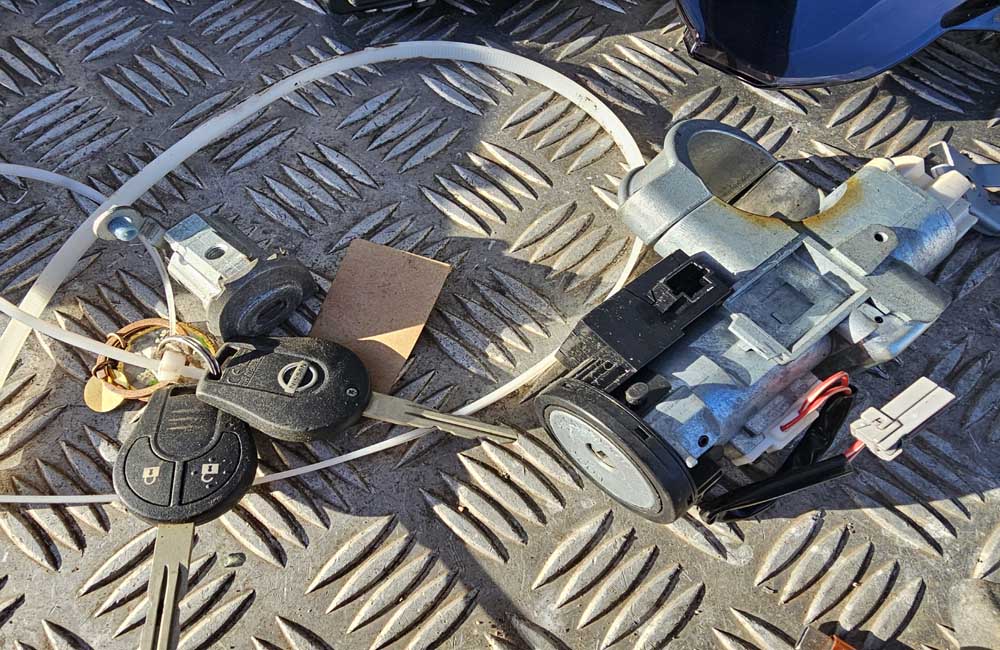 Nissan Juke MK1 F15 ECU Kit 1.6 Petrol MEC940-120 | Used Car Parts UK