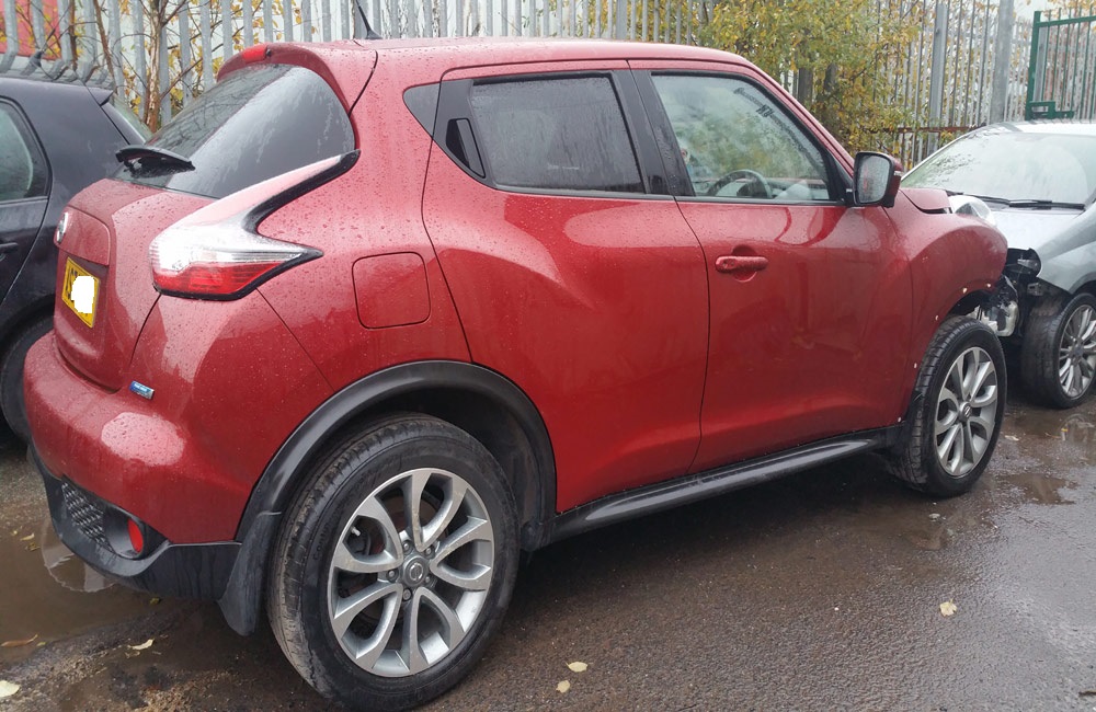 Nissan Juke 2014-2019 tailgate boot handle switch | Used Car Parts UK