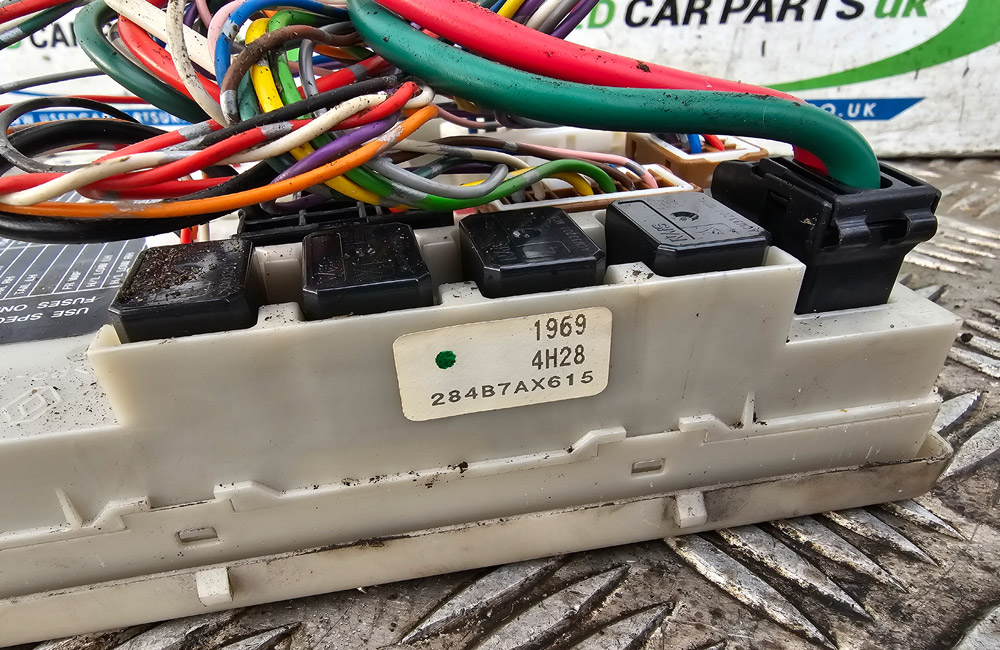 Nissan Micra K12 Fuse Box 284B7AX615 | Used Car Parts UK