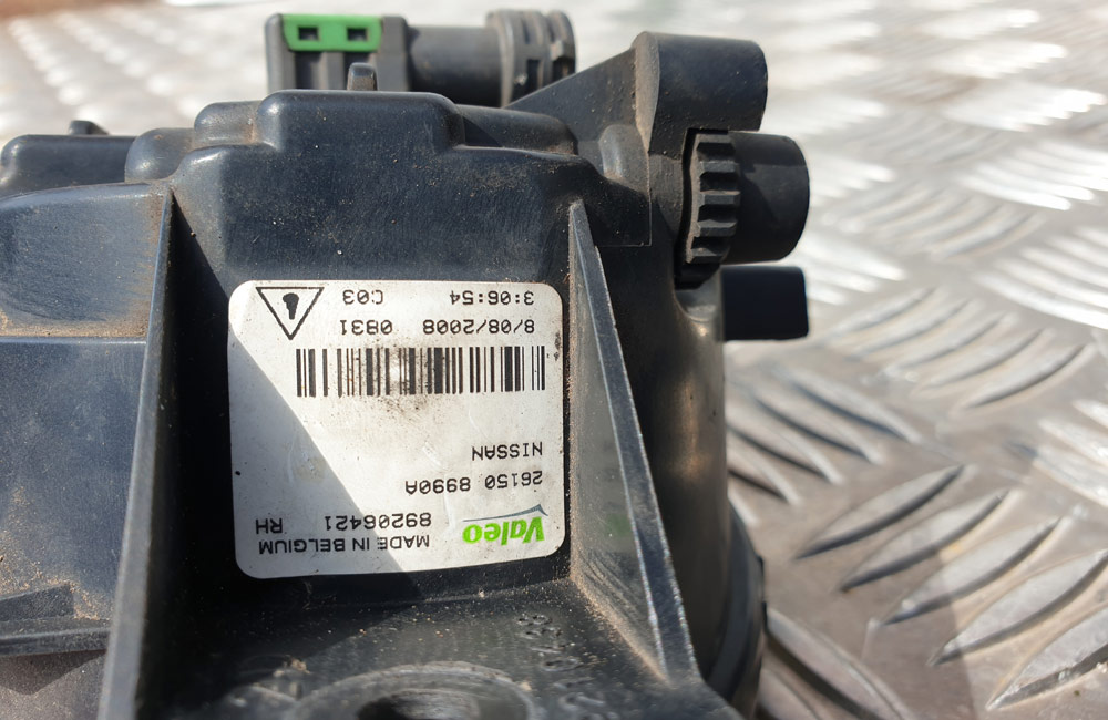 Nissan Micra K12 Tekna front fog lights lamp | Used Car Parts UK
