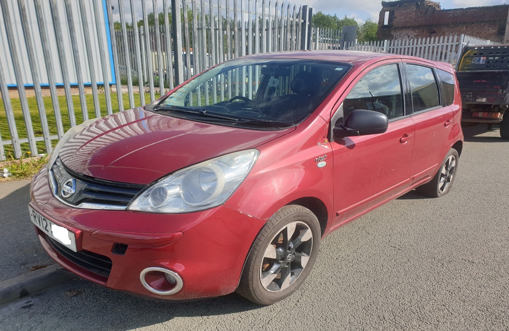 Nissan Note MK1 Bonnet Hinges | Used Car Parts UK