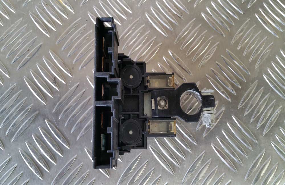 Nissan Note battery fuses terminal 2013-2018 | Used Car Parts UK