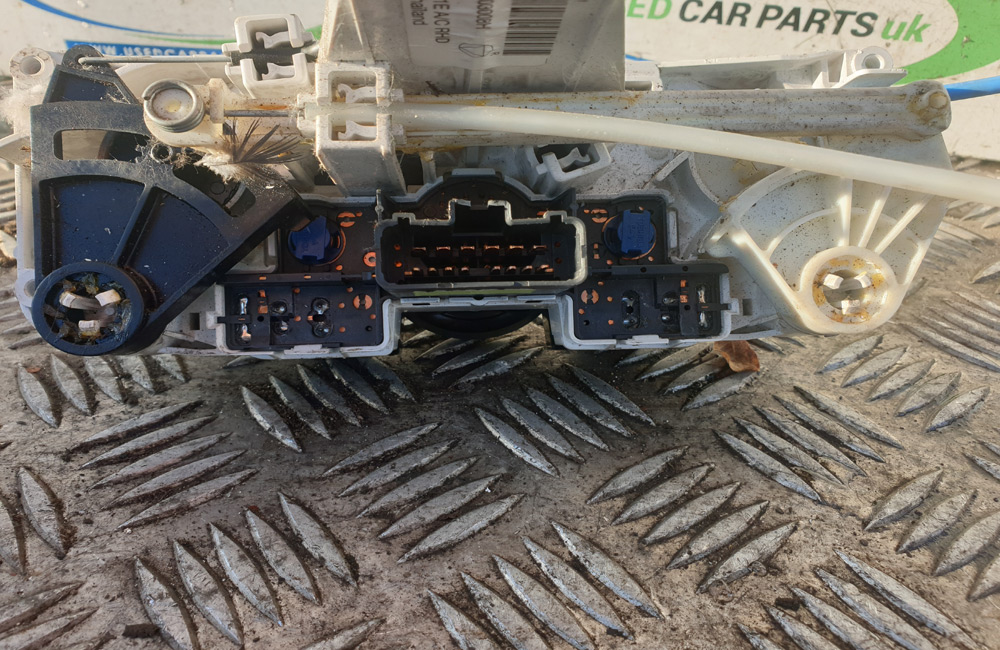 Nissan Note MK1 heater control panel switch AC | Used Car Parts UK