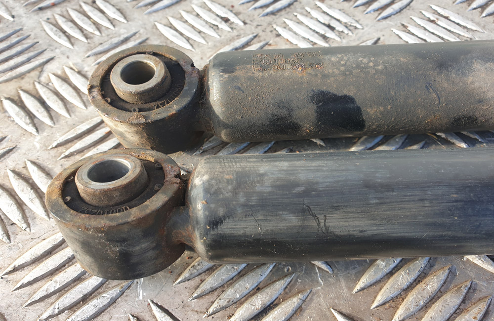 Nissan Note MK2 rear shock absorber leg pair | Used Car Parts UK
