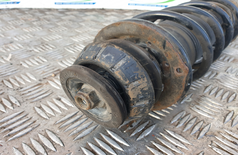 Nissan Note 1.2 shock absorber leg drivers | Used Car Parts UK