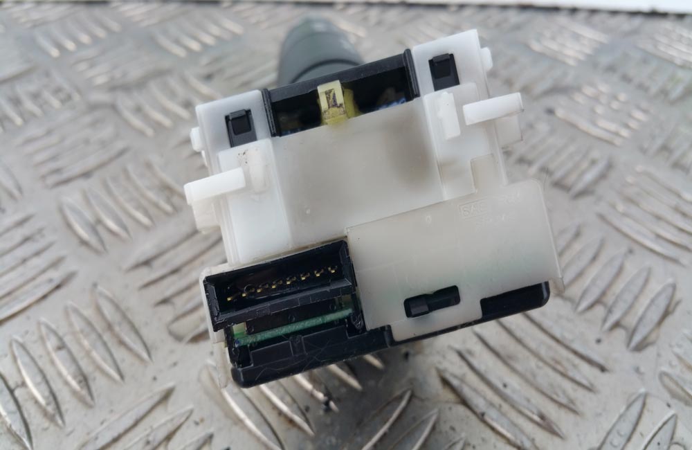 Nissan Note SVE indicator headlight fog switch | Used Car Parts UK