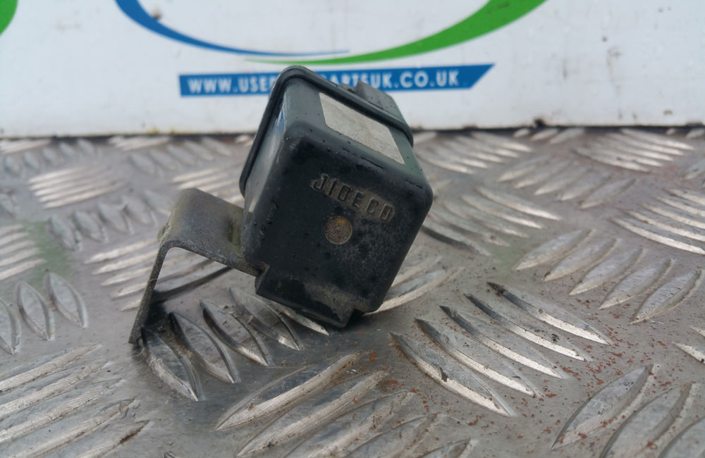Nissan Primera P12 glow plug relay | Used Car Parts UK