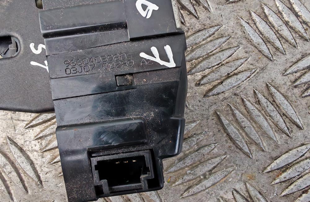 Peugeot 207 Boot Tailgate Lock Motor 9660403980 | Used Car Parts UK