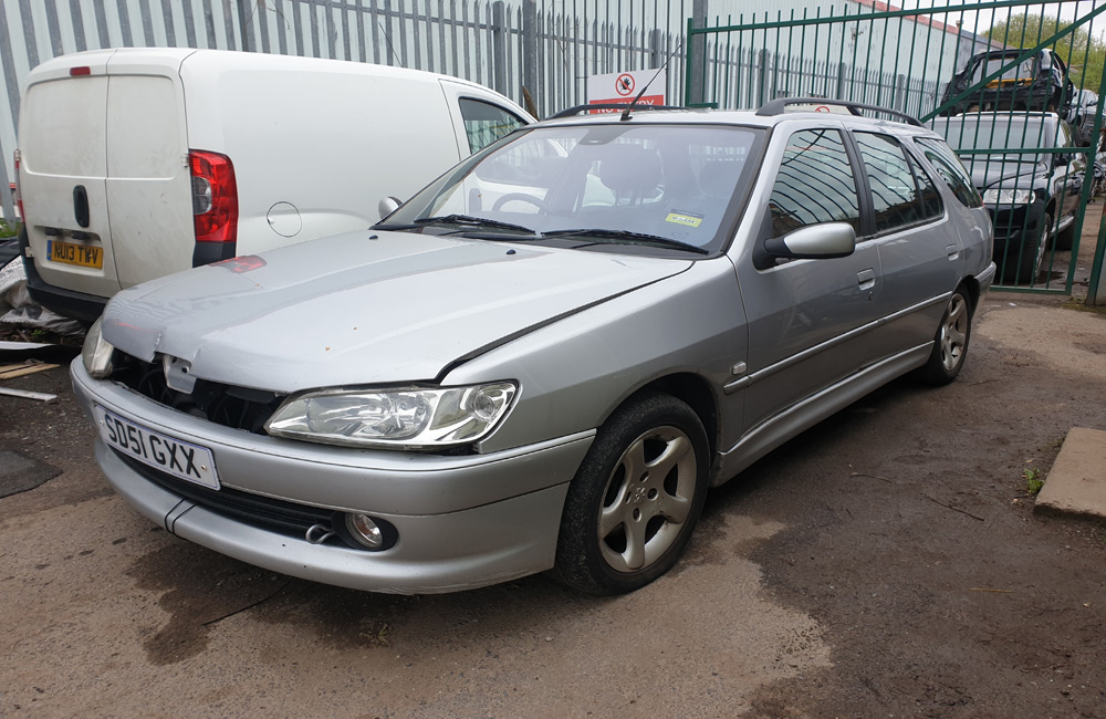 Peugeot 306 Estate rear left door quarter glass | Used Car Parts UK