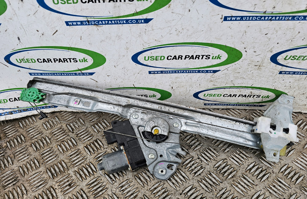 Peugeot 308 MK1 Drivers Front Window Regulator Motor | Used Car Parts UK