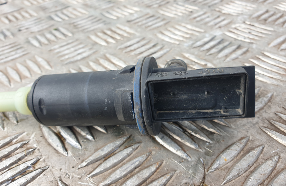Peugeot Partner clutch master cylinder 9670324880 | Used Car Parts UK