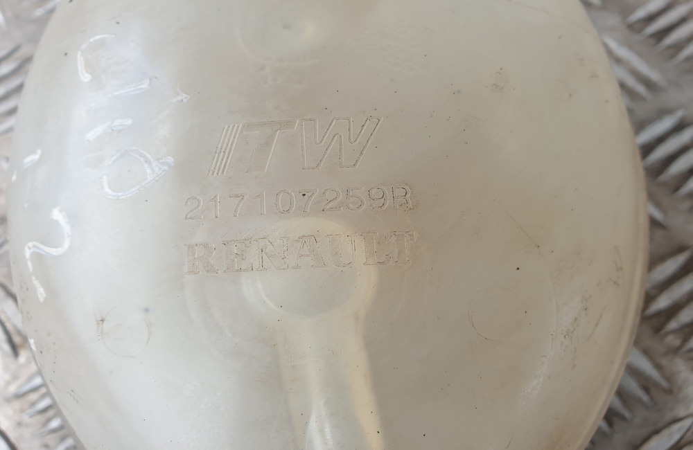 Renault Clio 2013-2019 radiator coolant bottle | Used Car Parts UK