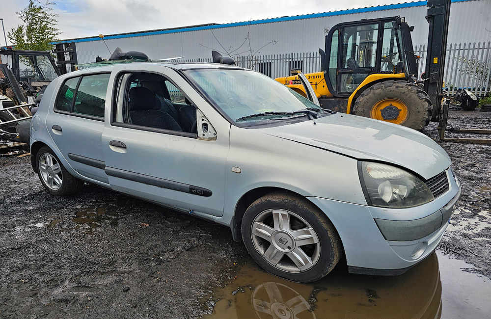 Renault Clio MK2 Dash Display 8200028364 A | Used Car Parts UK