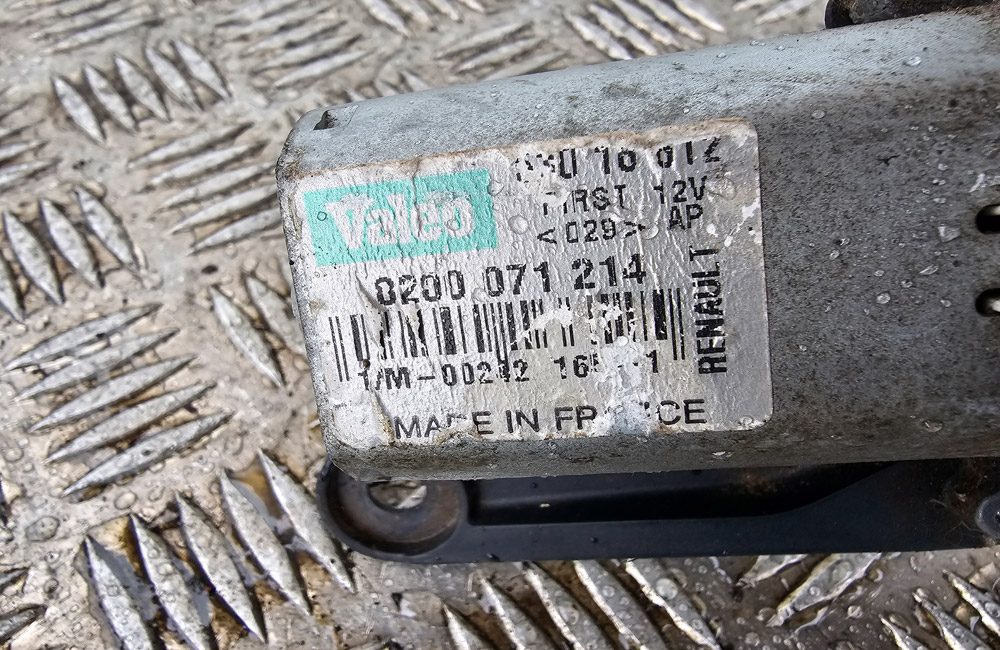 Renault Clio MK2 Rear Window Wiper Motor | Used Car Parts UK